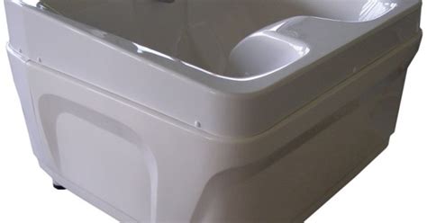 Хидромасажнa ванa за долни крайници тип Aquapedis