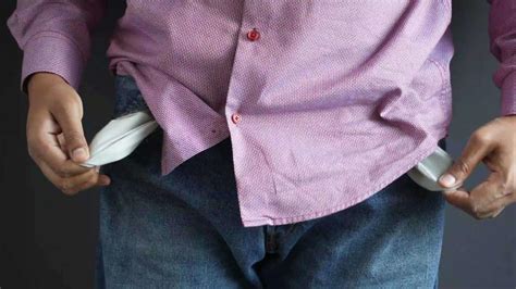 Man Showing His Empty Pockets 14062480 Stock Video At Vecteezy