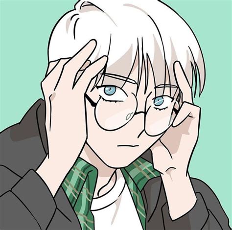 안경 쓴 춘배 웹툰 작가