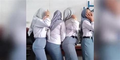 Jilbab Rok Ketat Jilbab Satin Goyang Hot