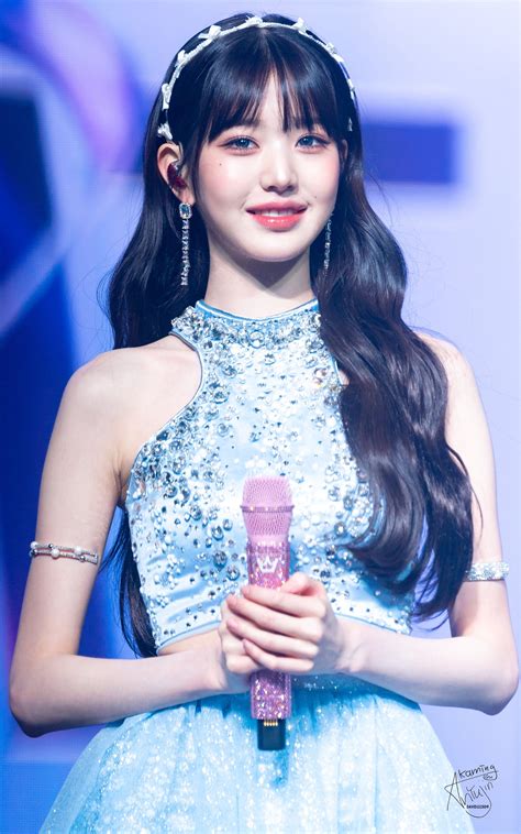 Pin By Evelyne Van De Voorde On Julie Hair Styles Asian Girl Haircuts For Wavy Hair