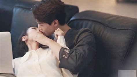 나는 그 은혜에 보답하기 위해 부유한 가문의 염씨와 플래시결혼을 했습니다 Youtube