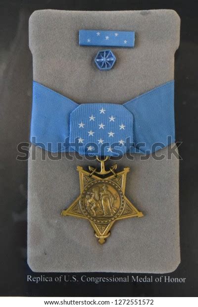 Congressional Medal Of Honor 58 Images Photos Et Images Vectorielles