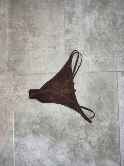 G String Tumbex