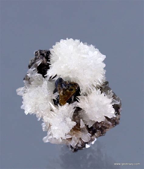 Strontianite With Chalcopyrite Geokrazy Minerals