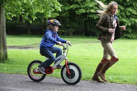 Jyro Bike จักรยานทรงตัวอัตโนมัติสำหรับเด็ก ๆ
