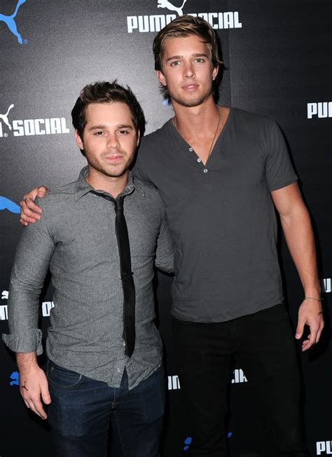 Lhomme Du Jour Drew Van Acker