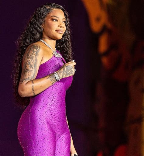 Ludmilla A Atra O Principal Do Baile Da Vogue