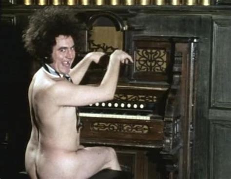 Image Nude Piano Player Know Your Meme