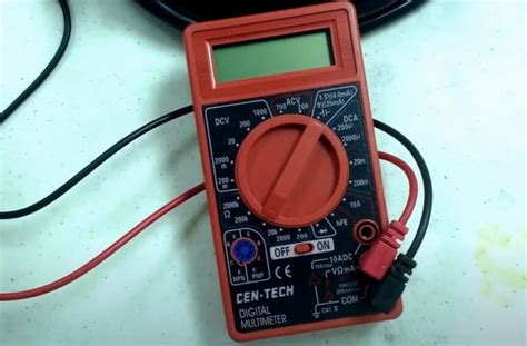 How To Use A Cen Tech Digital Multimeter To Check Voltage