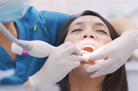 Apa Itu Scaling Gigi Tujuan Jenis Dan Prosedur Halodoc