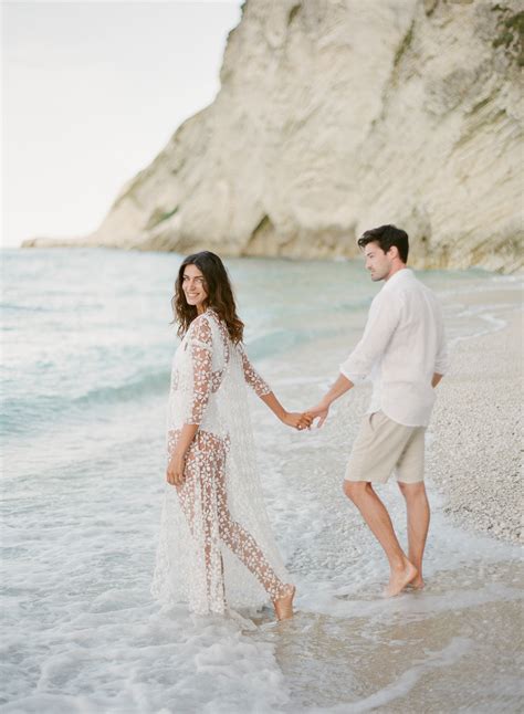 15 Honeymoon Photoshoot Pose Ideas Couple Photography Poses