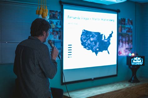 Rodrigo Medeiros Professor Pesquisador Curador Dataviz