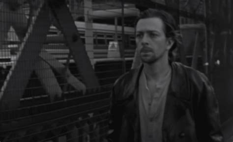 Following La Recensione Del Brillante Esordio Di Christopher Nolan