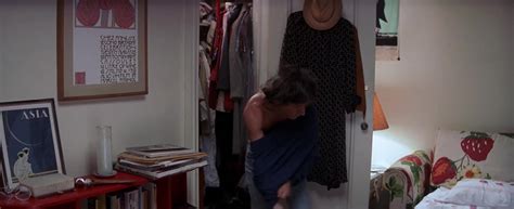 AusCAPS Dustin Hoffman Shirtless In Tootsie