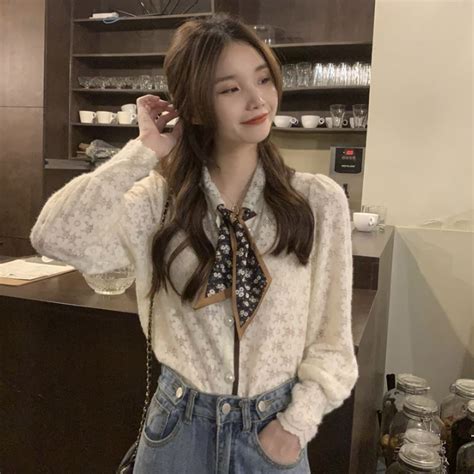 린다걸 하객룩 결혼식 가을 데일리 데이트 정장블라우스 캐주얼 러블리 오피스룩 가을 겨울 플라워 스카프 카라 레이스 블라우스