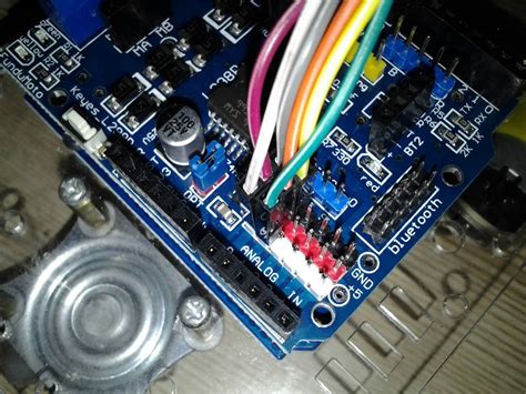 code โปรเจค arduino code โปรเจค หุ่นยนต์เดินตามเส้น 2 เซ็นเซอร์