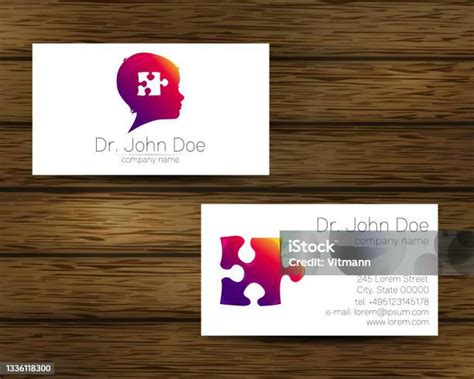 심리학 벡터 방문 카드 퍼즐 자폐증 현대 로고 크리에이티브 스타일 브랜드 회사를 위한 디자인 컨셉 나무 배경에 고립 된 보라색