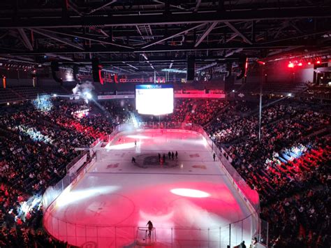 Ouverture Du Courtyard Laval Ou Le Jour Où Jai été La Première Cliente