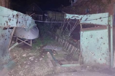 Про наслідки обстрілів Нікопольського Криворізького і Дніпровського районів розповіли у ДСНС