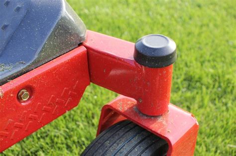 Troy-Bilt Mustang 50 Zero-Turn Mower – Review – Tools In Action – Power ...