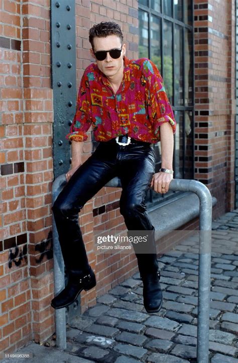 Andrew Eldritch On In Hamburg Photo Dactualité Getty Images