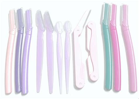 Plastic Face Razor At Rs 12 Piece In New Delhi Id 2853381788591