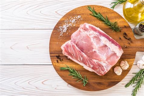 신선한 돼지 고기 무료 사진