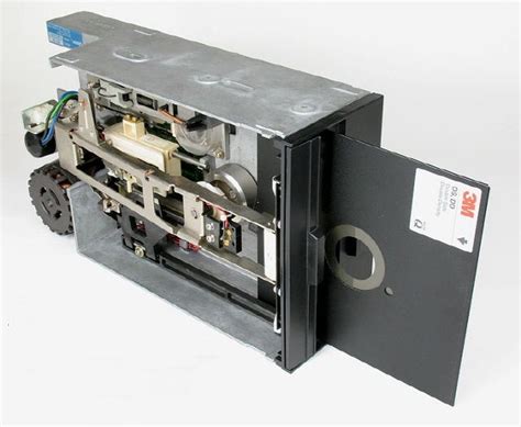 美 공군 50년 만에 핵무기 통신 시스템 플로피디스크 교체 Zdnet Korea