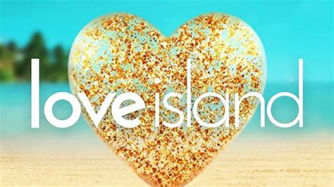 Love Island Star Chloe Crowhurst Engaged After Dubai Proposal Youtube