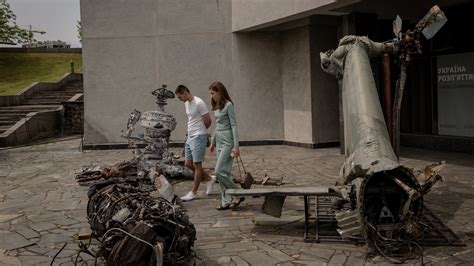 Ukraine Tells Story Of War In Museum Show The New York Times