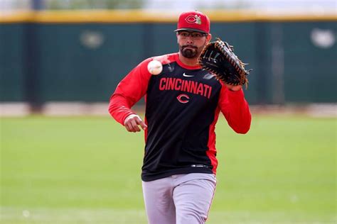 Glasses And Experience Are Giving Reds Christian Encarnacion Strand Clarity The Athletic