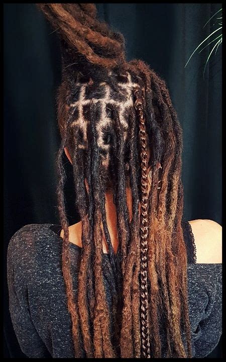 Dreadlock Sectioning Nikoletta Dread Hairstyles Dreadlock Hairstyles Dreads Girl