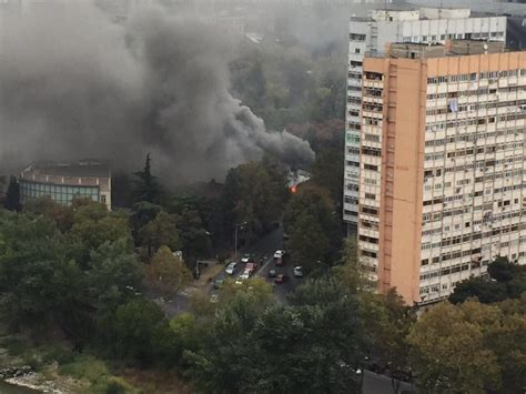 მუშტაიდის ბაღის მიმდებარე ტერიტორაზე ხანძარია Metronome Ge