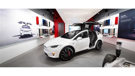Tesla Model X Crosses The Sold Mark