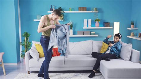 little brother helping the unstyled older brother who asks for help in