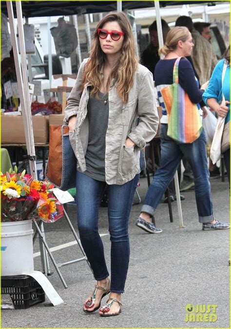 Jessica Biel Lets Stop Beemageddon Jessica Biel Lets Stop