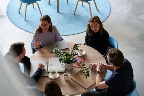 Dossier Drupal Why Big Brands Rely On Drupal Cms