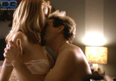 Claudia Schiffer Nackt Nacktbilder Playboy Nacktfotos Fakes Oben Ohne