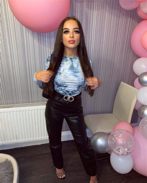 Discover More Like ChavGirls Birthday Girl And Related Content Scrolller