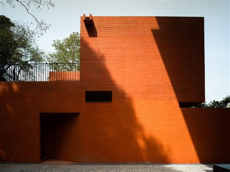 Galería De Centro De Exposiciones Red Box Mix Architecture 9