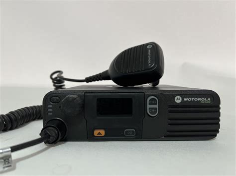 Motorola Dm3400 Uhf 403 470 Mhz Mobil Funkgerät Dm 3400 Ebay