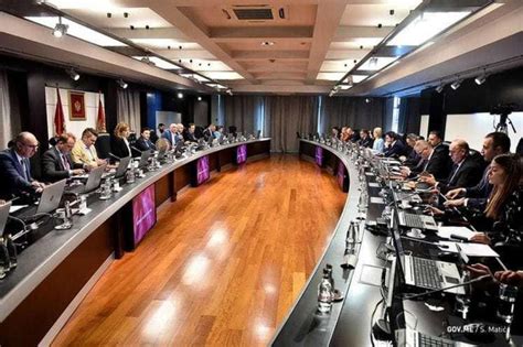 Влада Црне Горе одржаће сјутра нову сједницу ИН4С