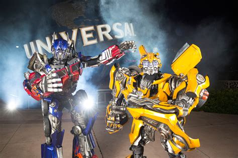 Blockbuster Mega Attraction Transformers The Ride 3 D Coming To Universal Orlando Resort