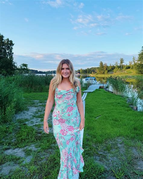 Alexa Soderberg Alexasoderberg • Instagram Photos And Videos