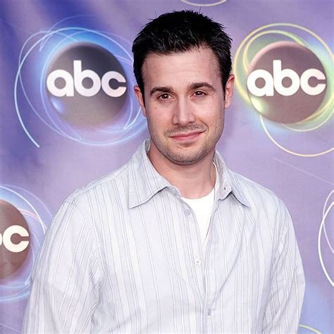 Wir Sagen Euch Was Freddie Prinze Jr Heute Macht Gljy