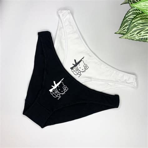 Трусики Hello Kitty — ціна 170 грн у каталозі Трусики Купити жіночі речі за доступною ціною на