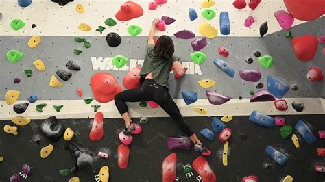 What Is Bouldering In Climbing At Matilda Neil Blog