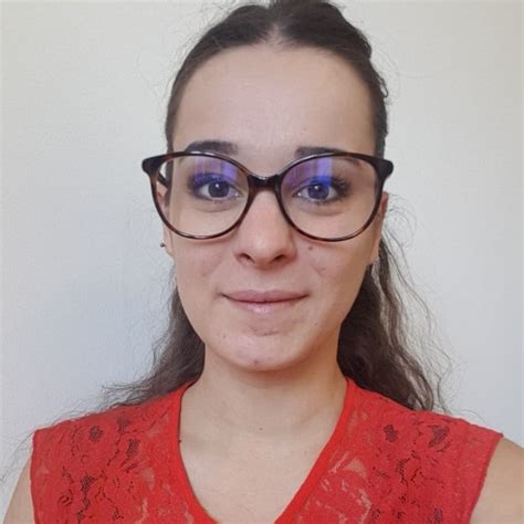 Laura Dubois Assistant Comptable Exco Linkedin