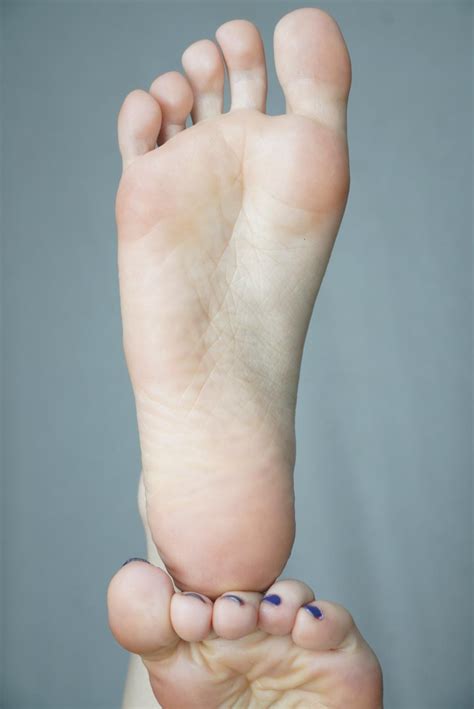 I Think We Would Both Enjoy You Licking My Soles 🤭 R Feetinyourface